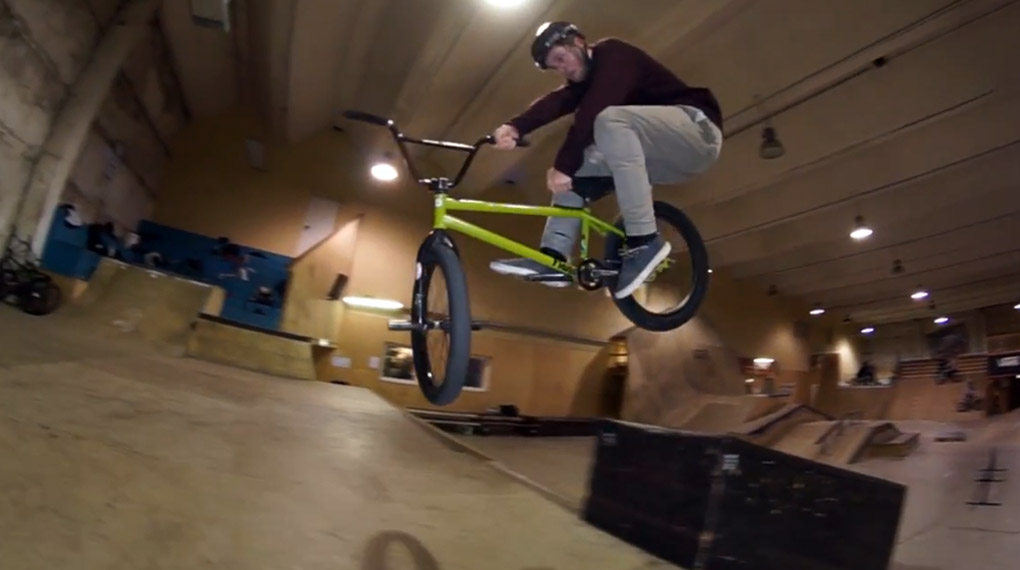 Tim Beier in der Yard Skatehall - freedombmx